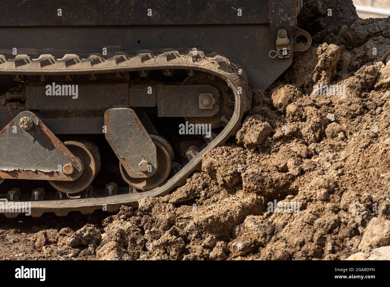 Rubber tracks hi-res stock photography and images - Alamy