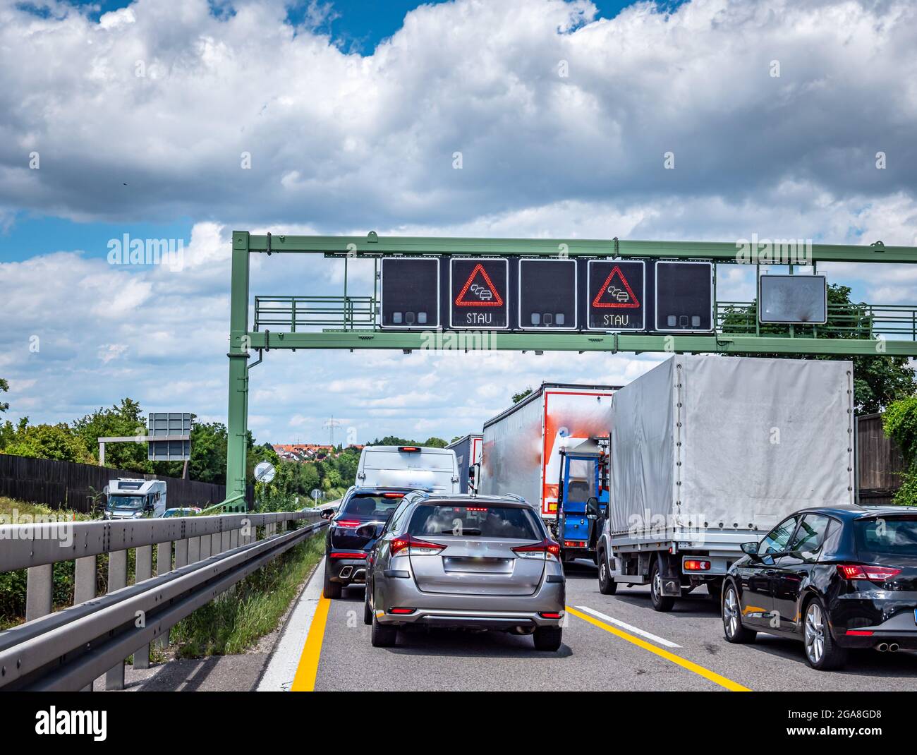 Emergency stop on motorway hi-res stock photography and images - Alamy