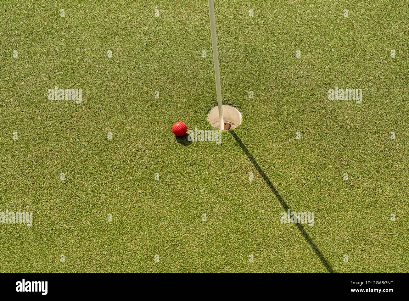 Mini golf course healthy lifestyle hi-res stock photography and images ...