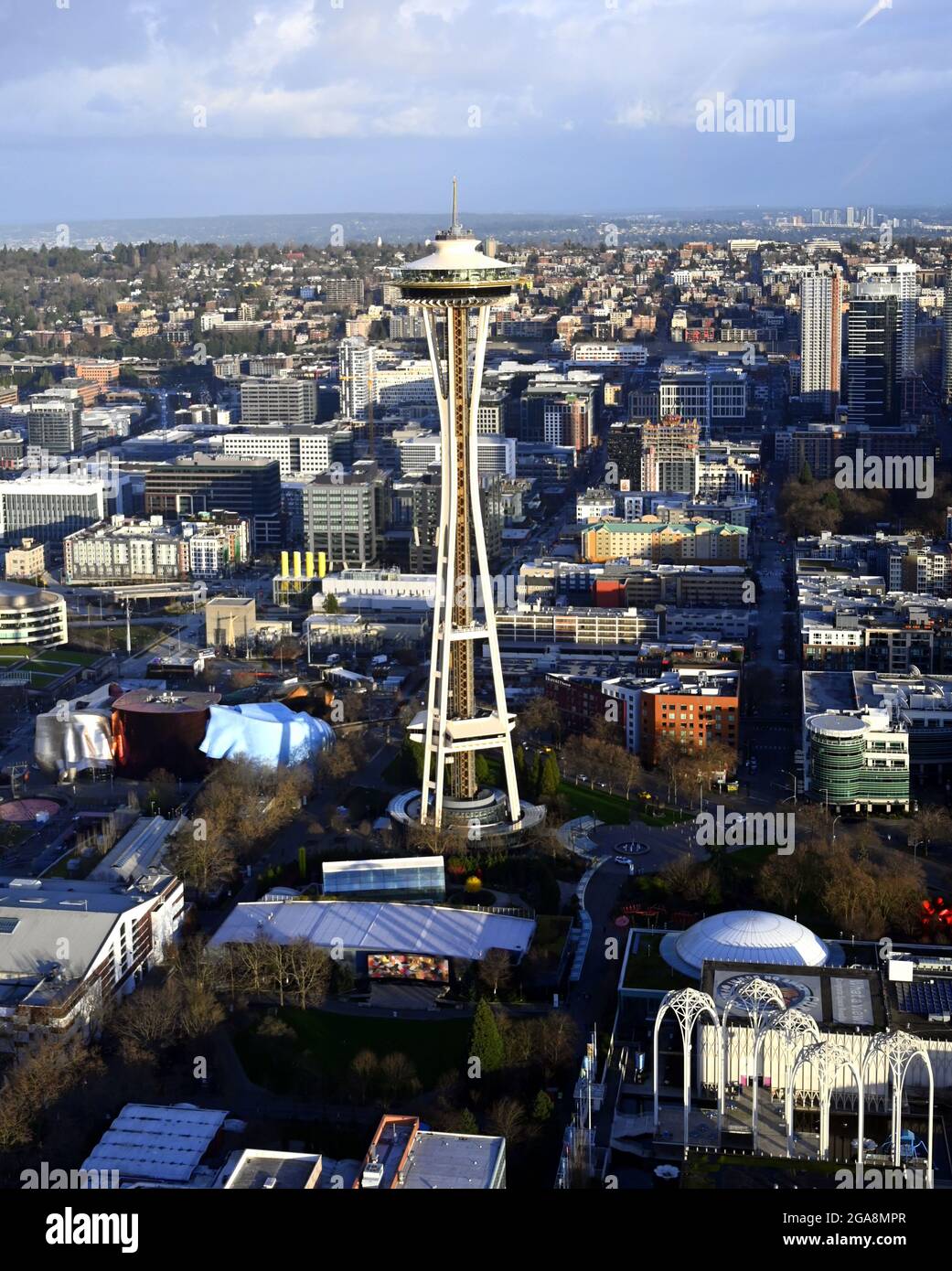 View space needle seattle center hi-res stock photography and images ...