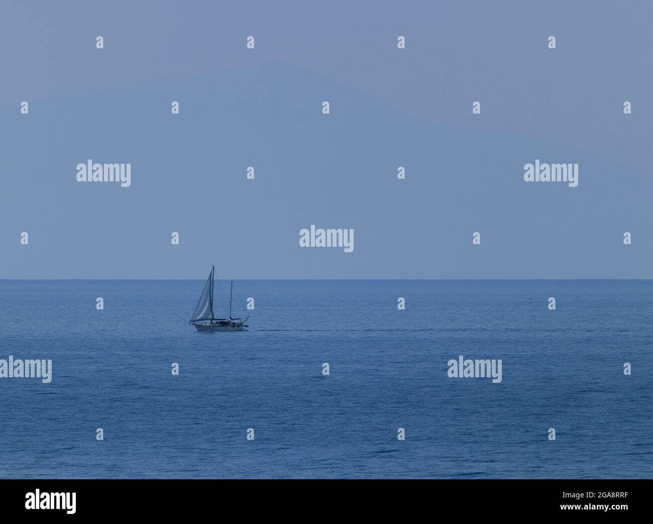 Sea view blue sky sea sea blue boat hi-res stock photography and images ...
