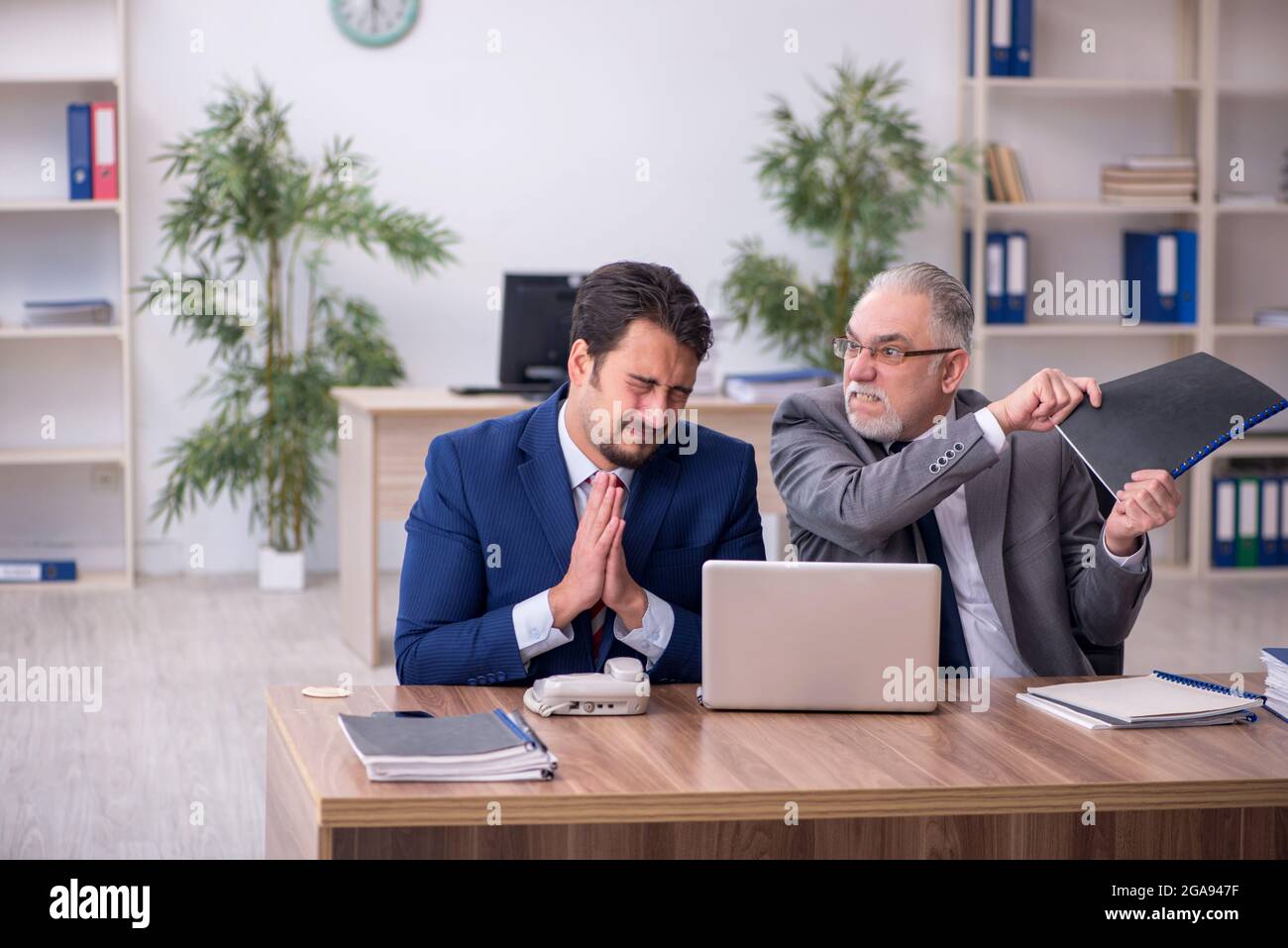 Employees office praying hi-res stock photography and images - Alamy