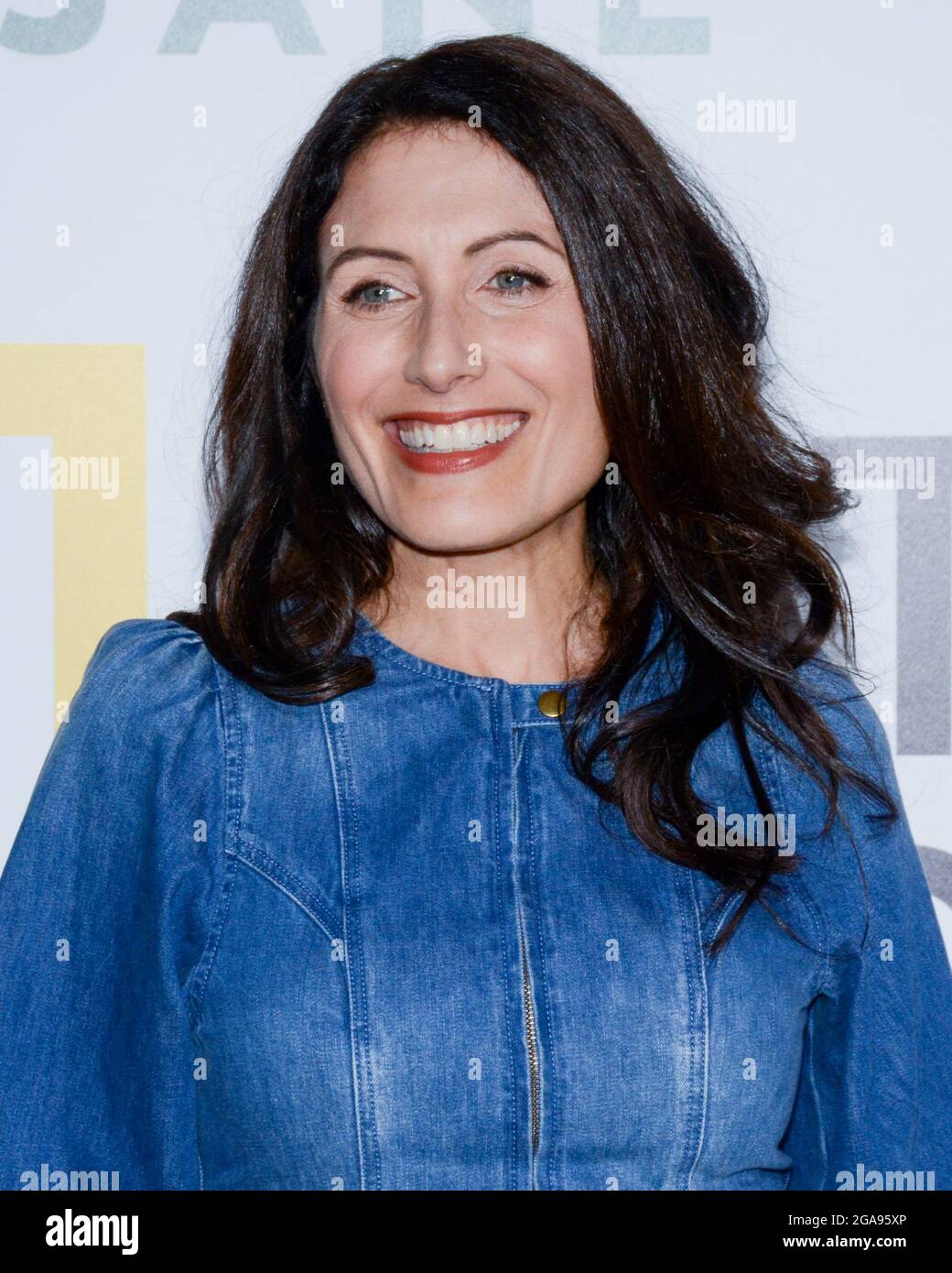 Lisa edelstein attends hi-res stock photography and images - Alamy