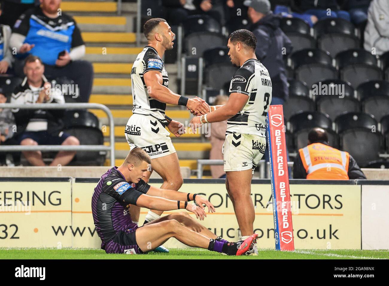Carlos Tuimavave (3) of Hull FC celebrates his try Stock Photo - Alamy