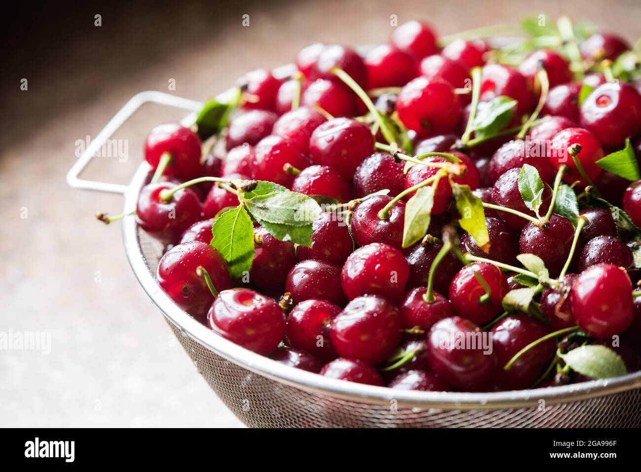 Steel sieve hi-res stock photography and images - Alamy