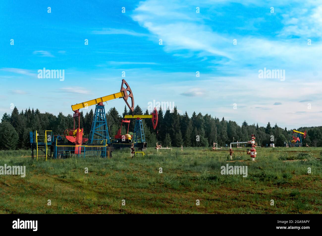 Hydraulic pumping unit hi-res stock photography and images - Alamy