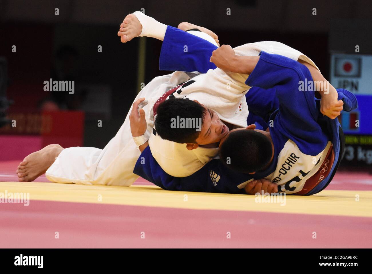 Shohei Ono (JAP), men's -73kg, wins against Tsogtbaatar Tsend-Ochir ...