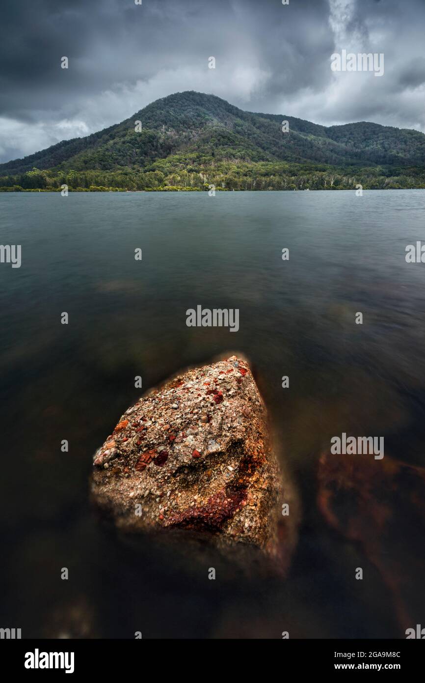 Middle brother mountain hi-res stock photography and images - Alamy