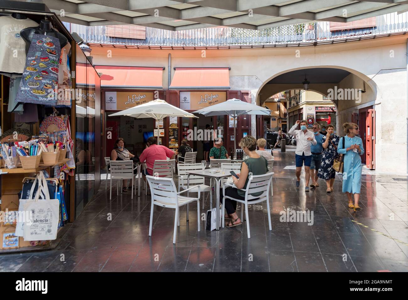 Tapas la redona hi-res stock photography and images - Alamy