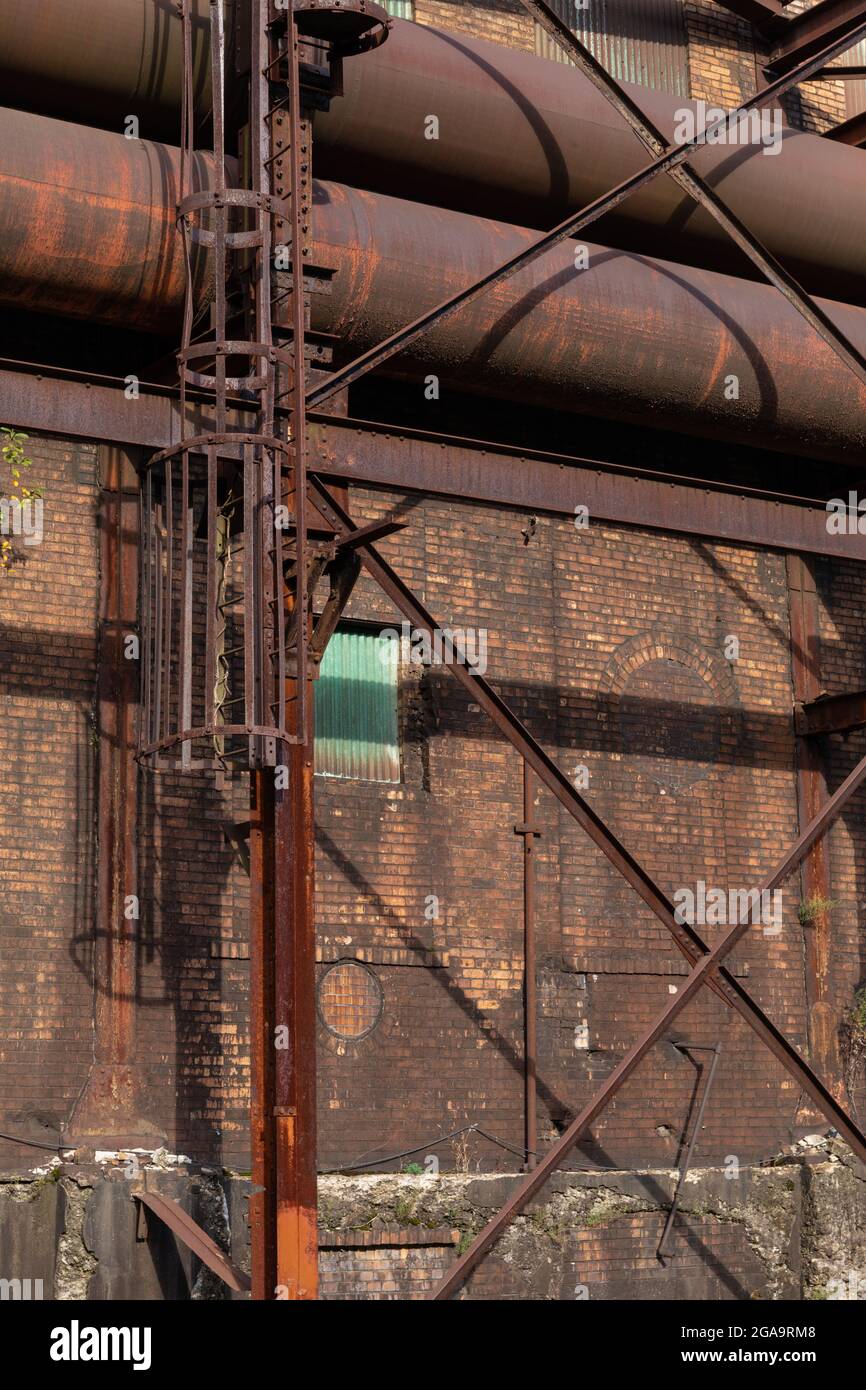 Rusted Structure Ways To Prevent And Treat Rust On Container