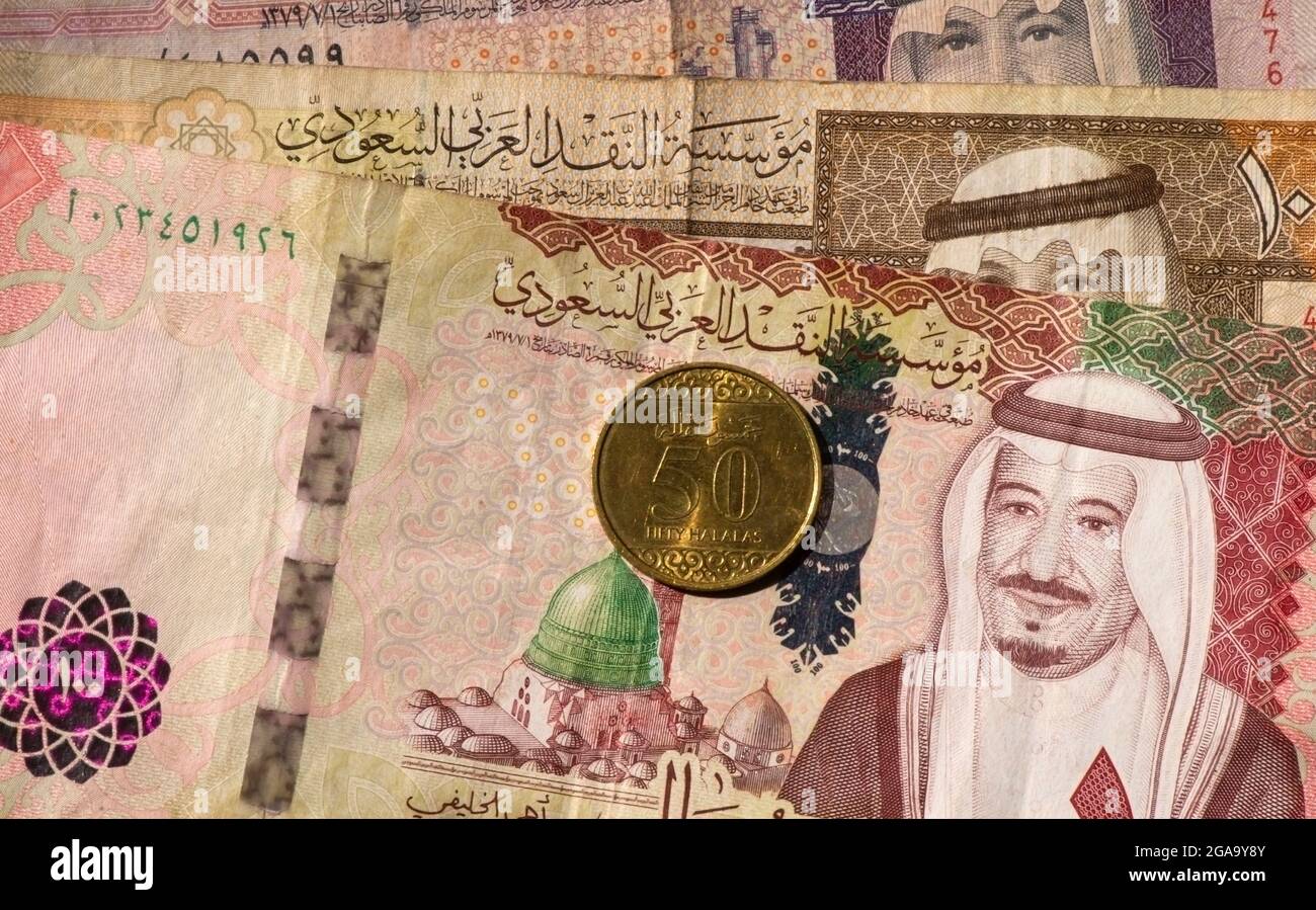 Saudi banknote hi-res stock photography and images - Alamy