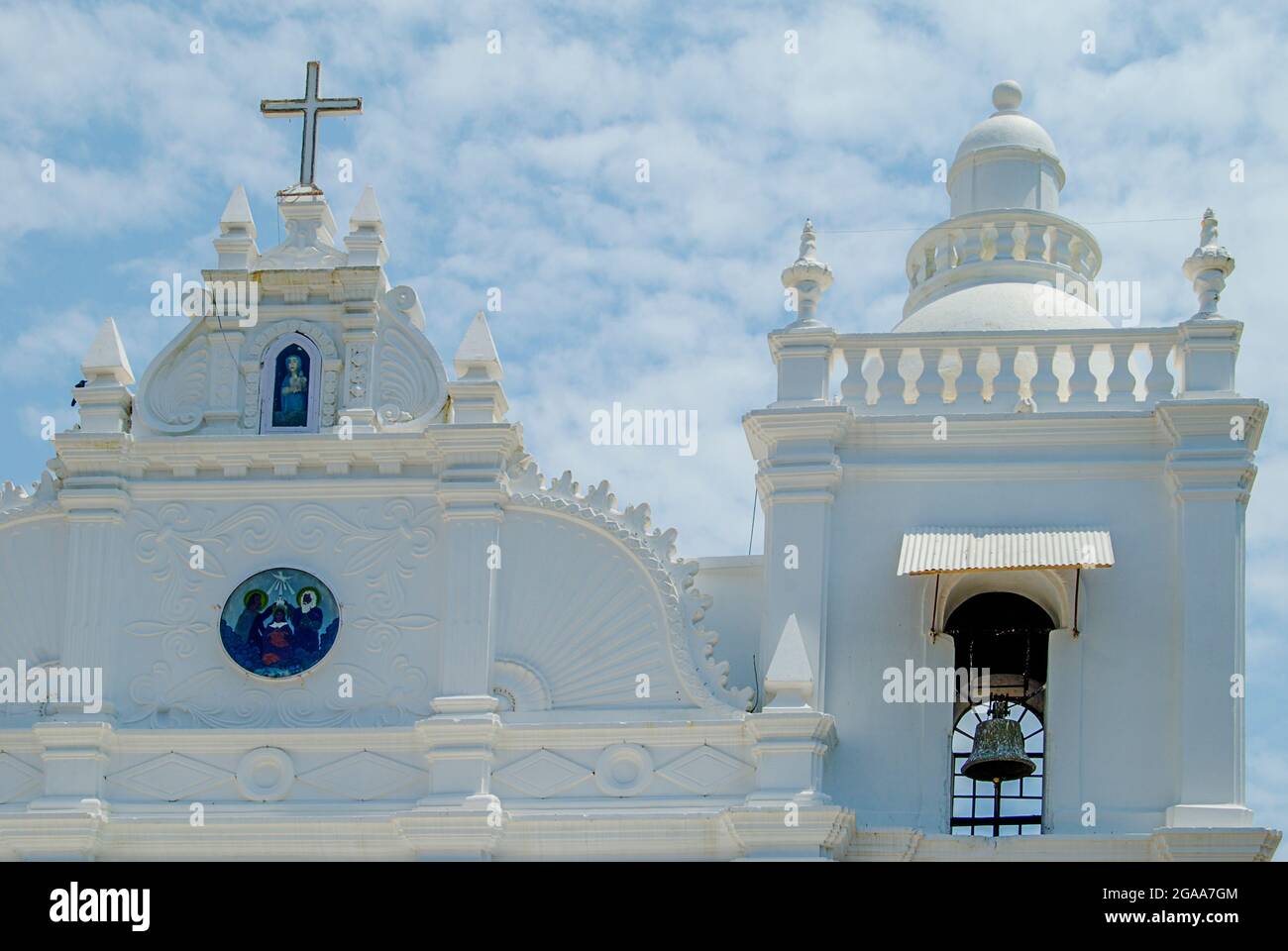 Beautiful white church at Goa, India Stock Photo - Alamy