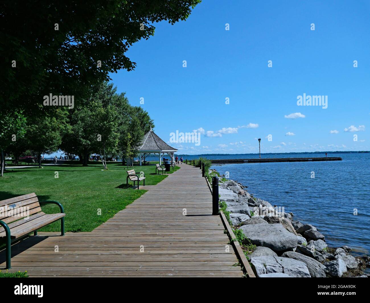 Public boardwalk hi-res stock photography and images - Alamy
