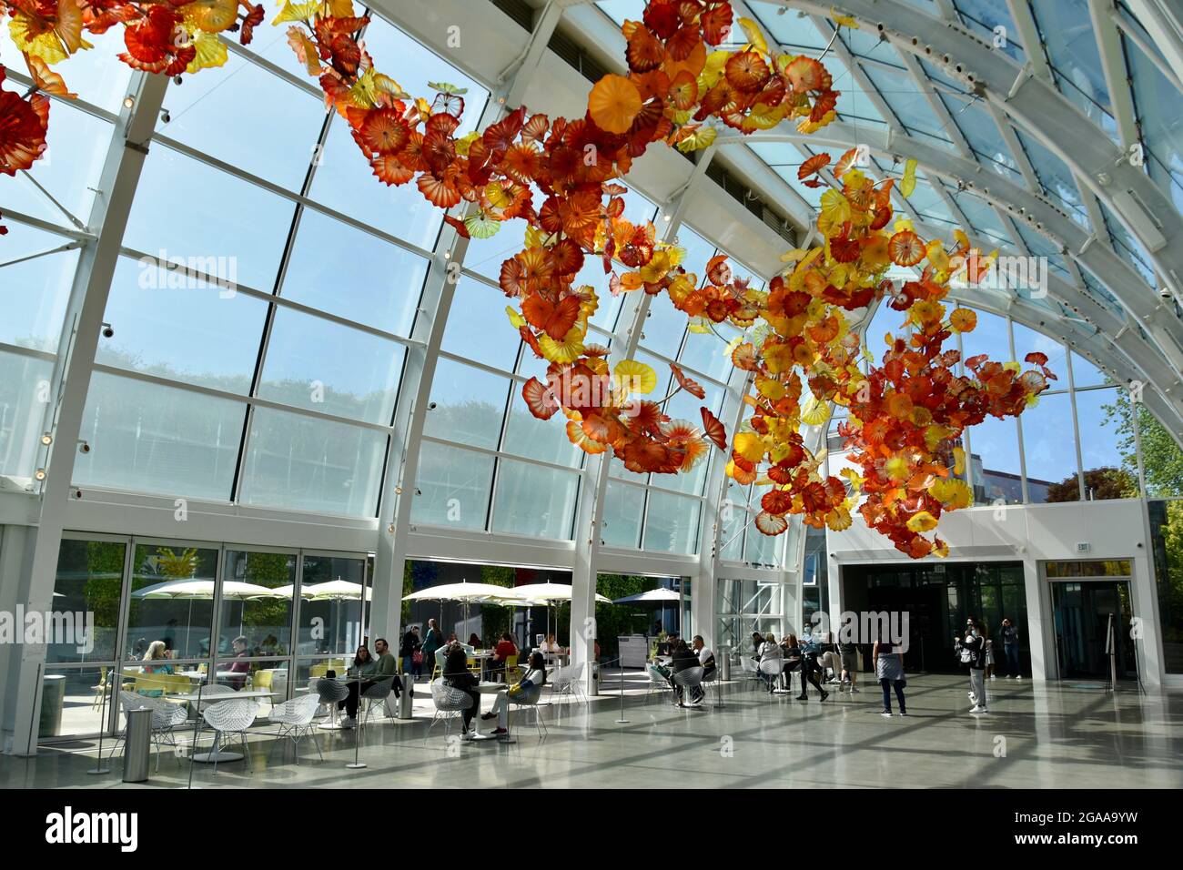 Seattle chihuly gardens hi-res stock photography and images - Alamy