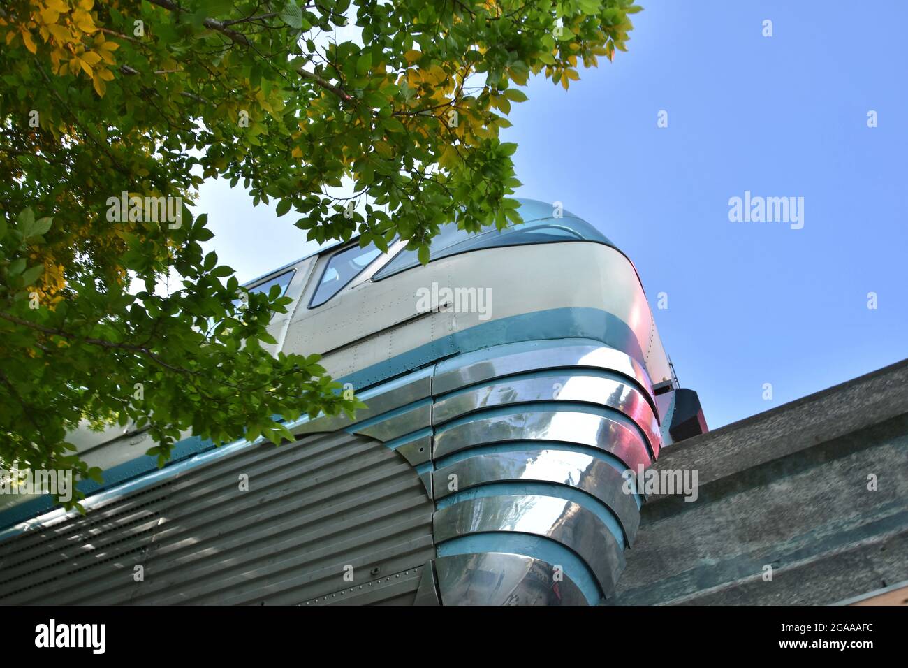 Seattle's iconic Alweg Monorail from Westlake to the Seattle Center ...