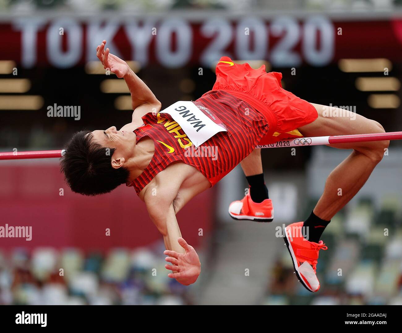 Mens high jump qualification hi-res stock photography and images - Alamy