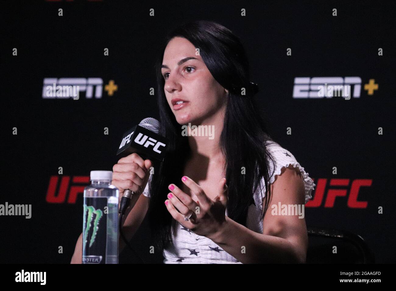 Cheyanne buys hi-res stock photography and images - Alamy