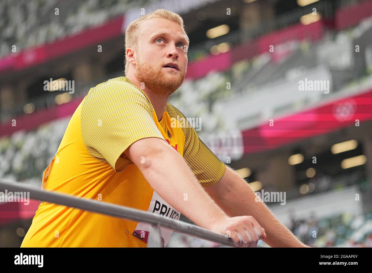 Discus throw men qualification hi-res stock photography and images - Alamy