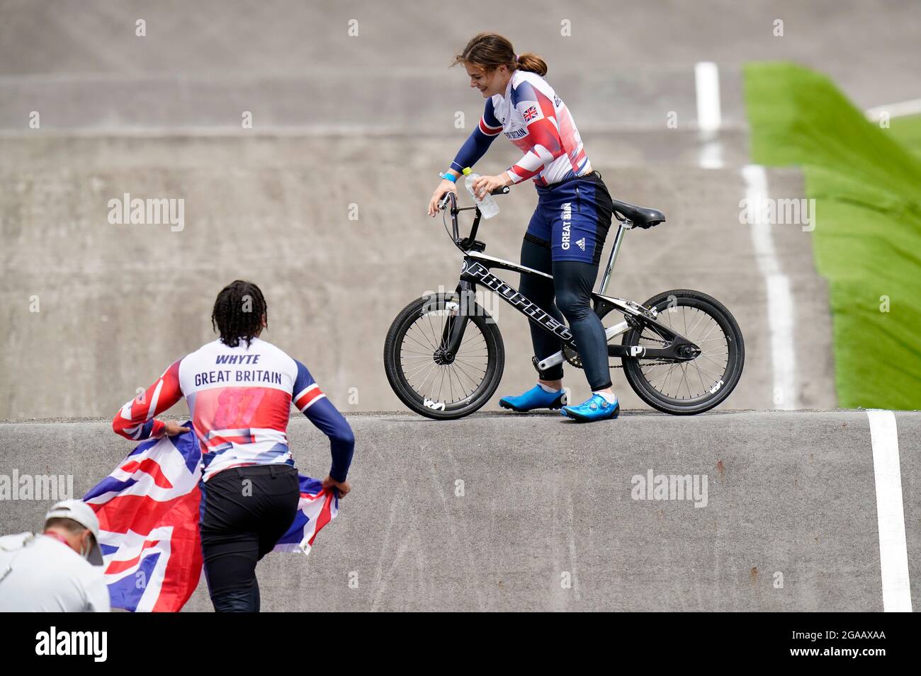 Great Britain's Bethany Shriever and Kye Whyte celebrate their Gold and ...