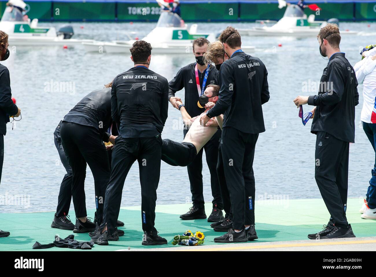 Mens 8 rower michael brake of new zealand hi-res stock photography and ...