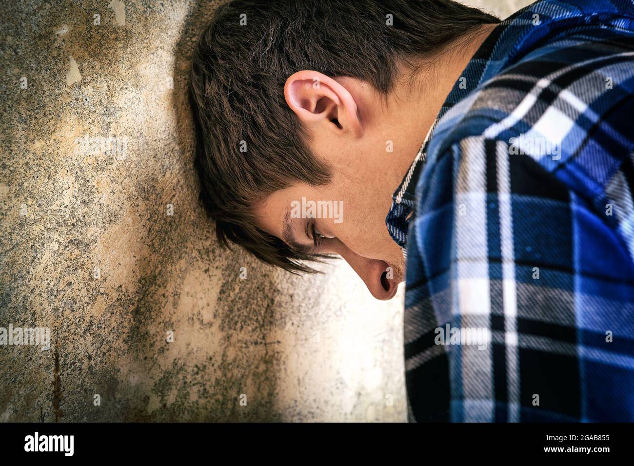 Sad teenager old abandoned hi-res stock photography and images - Alamy