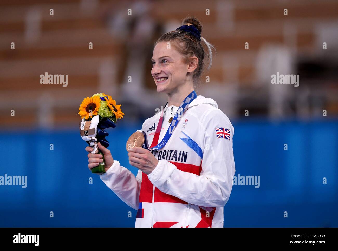 Great Britain's Bryony Page poses with her bronze medal after finishing ...