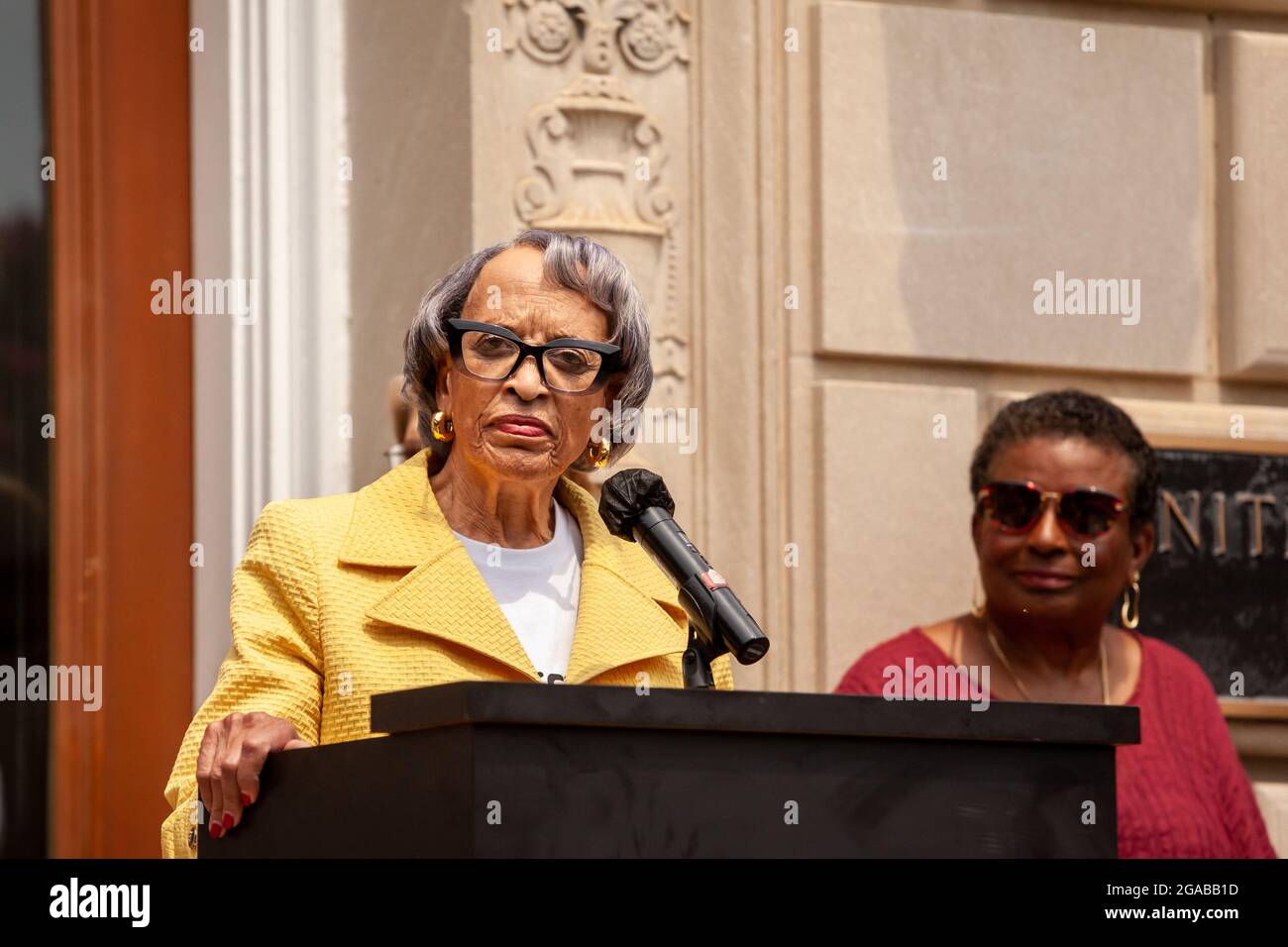 Dr johnnetta cole hi-res stock photography and images - Alamy