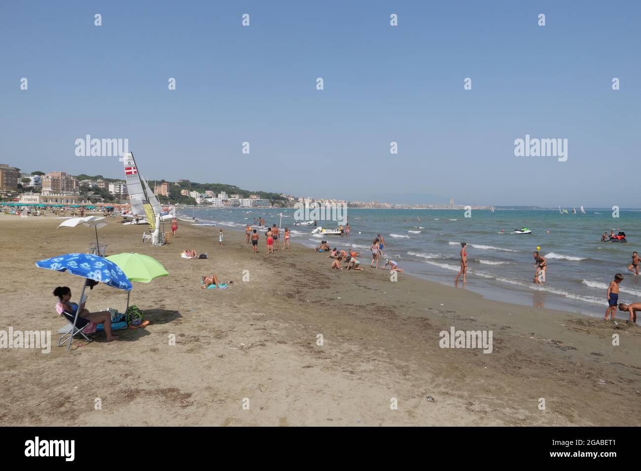 A VIEW OF THE EASTERN BEACH Stock Photo - Alamy