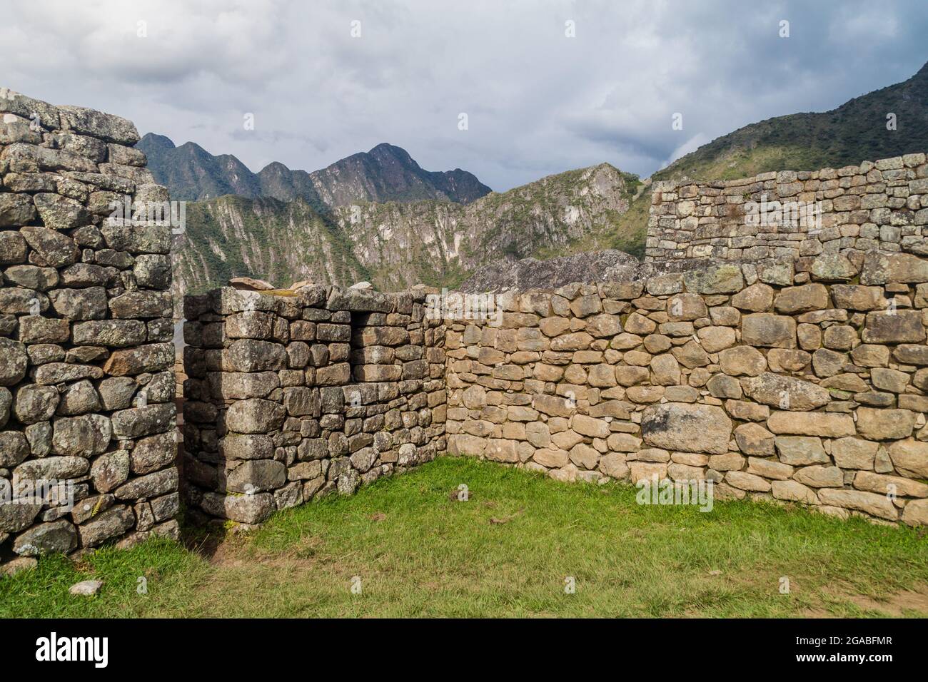 Preserved walls at Machu Picchu ruins, Peru Stock Photo - Alamy