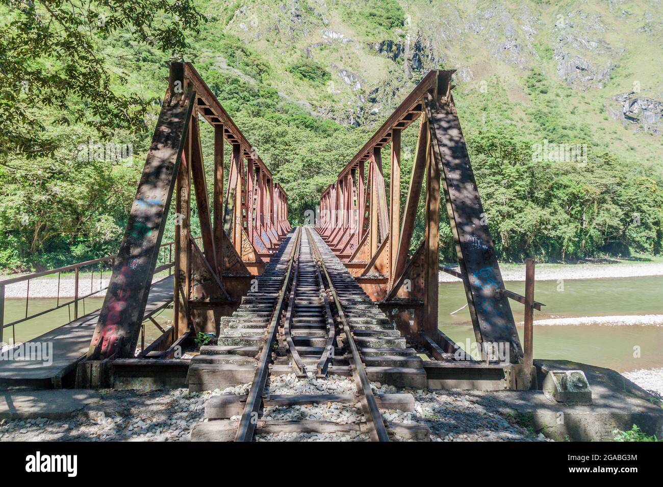 Urubamba river bridge hi-res stock photography and images - Alamy