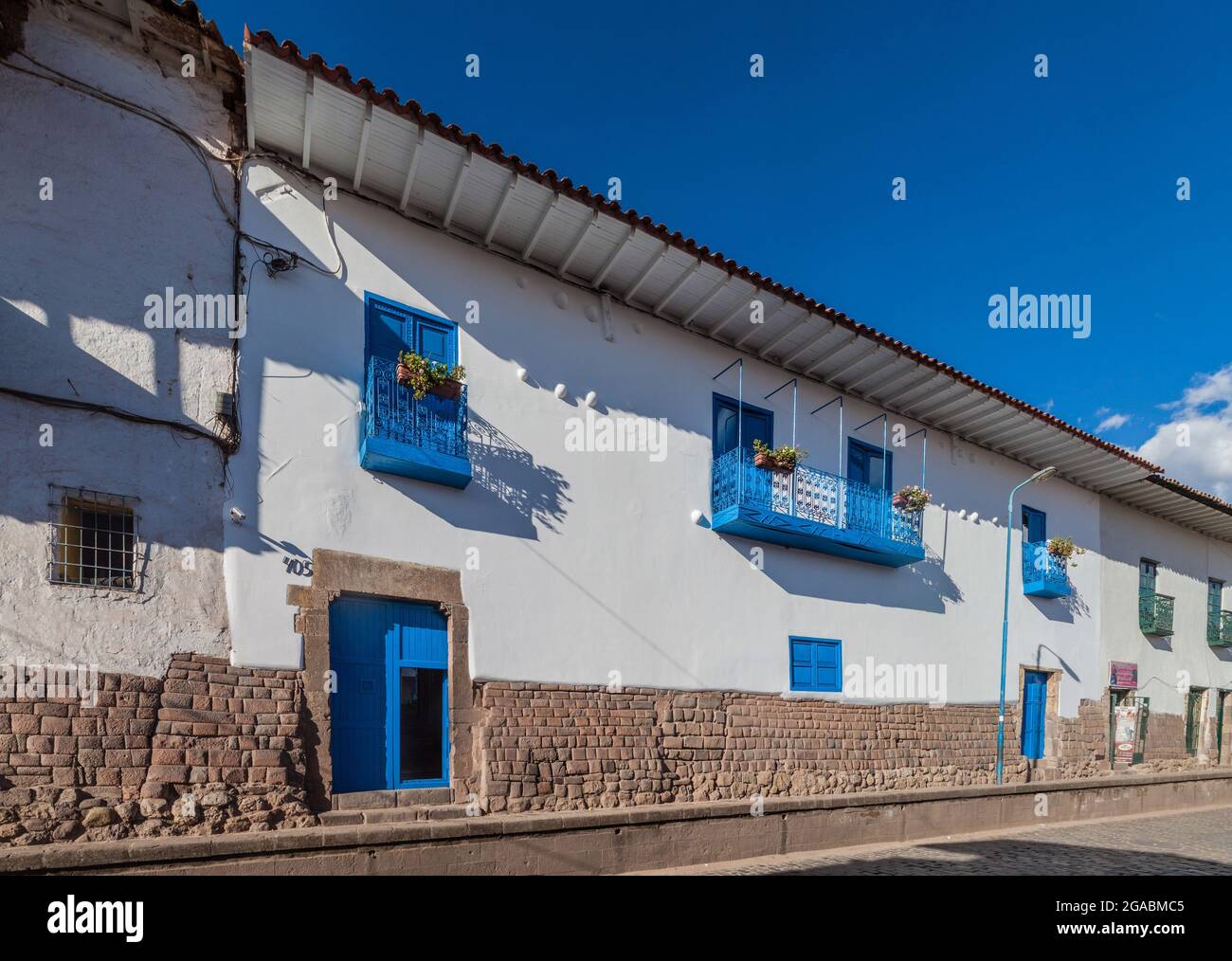 Colonial houses built on ancient Inca foundations in Cuzco, Peru Stock ...