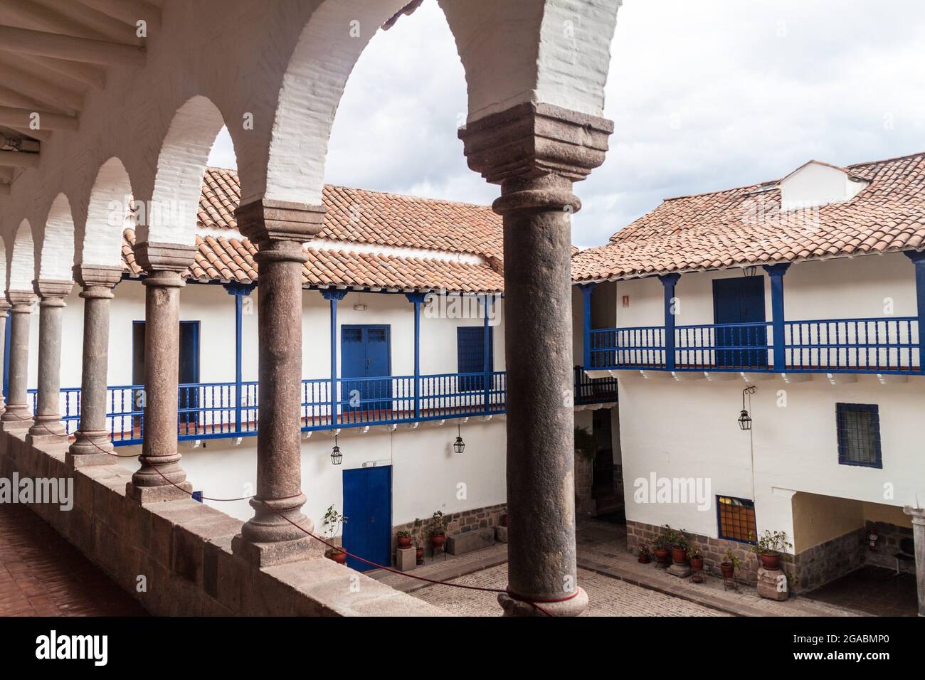 Courtyard of an old colonial house in Cuzco, Peru Stock Photo - Alamy