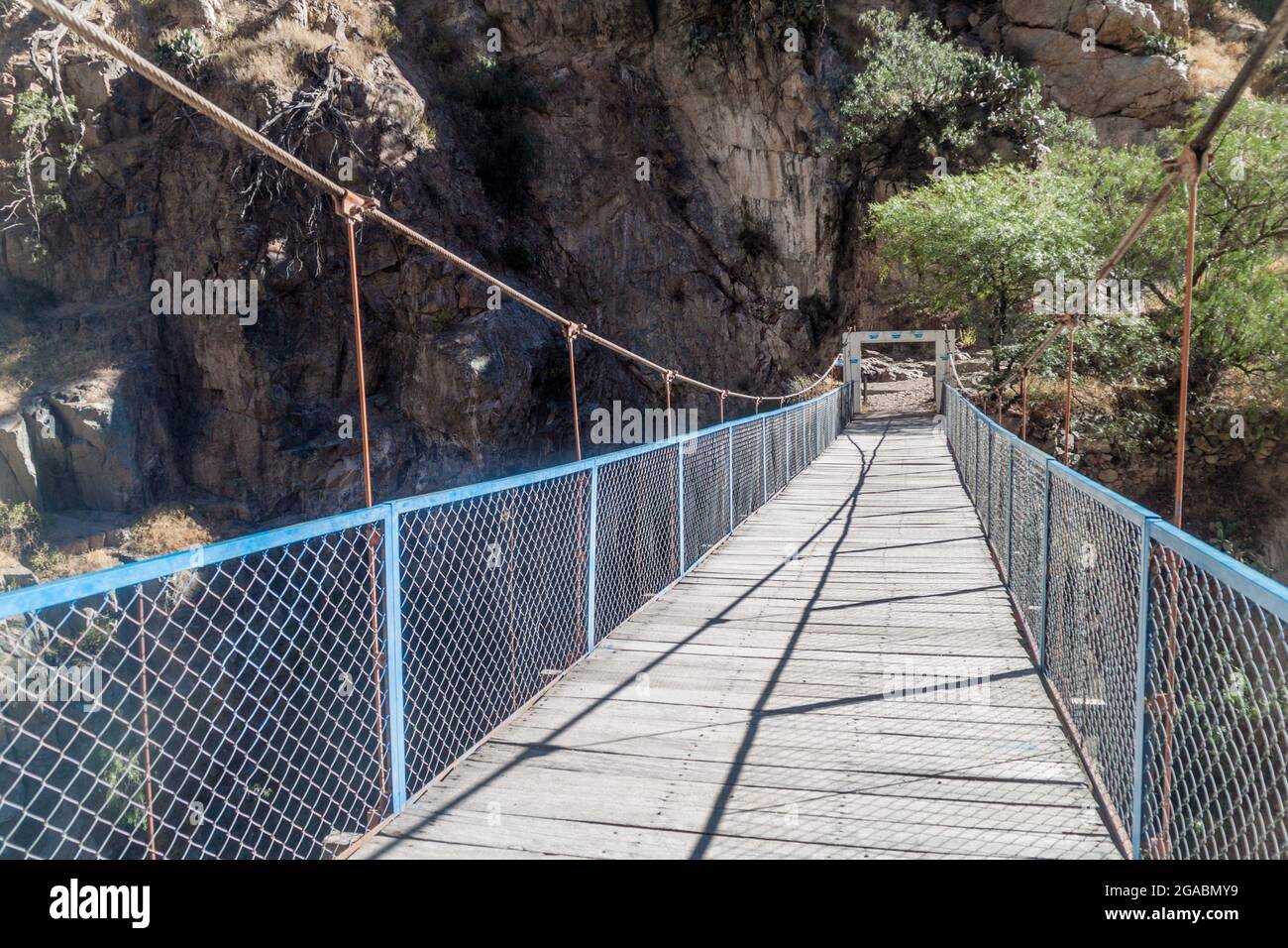 Inca grass bridge peru hi-res stock photography and images - Alamy