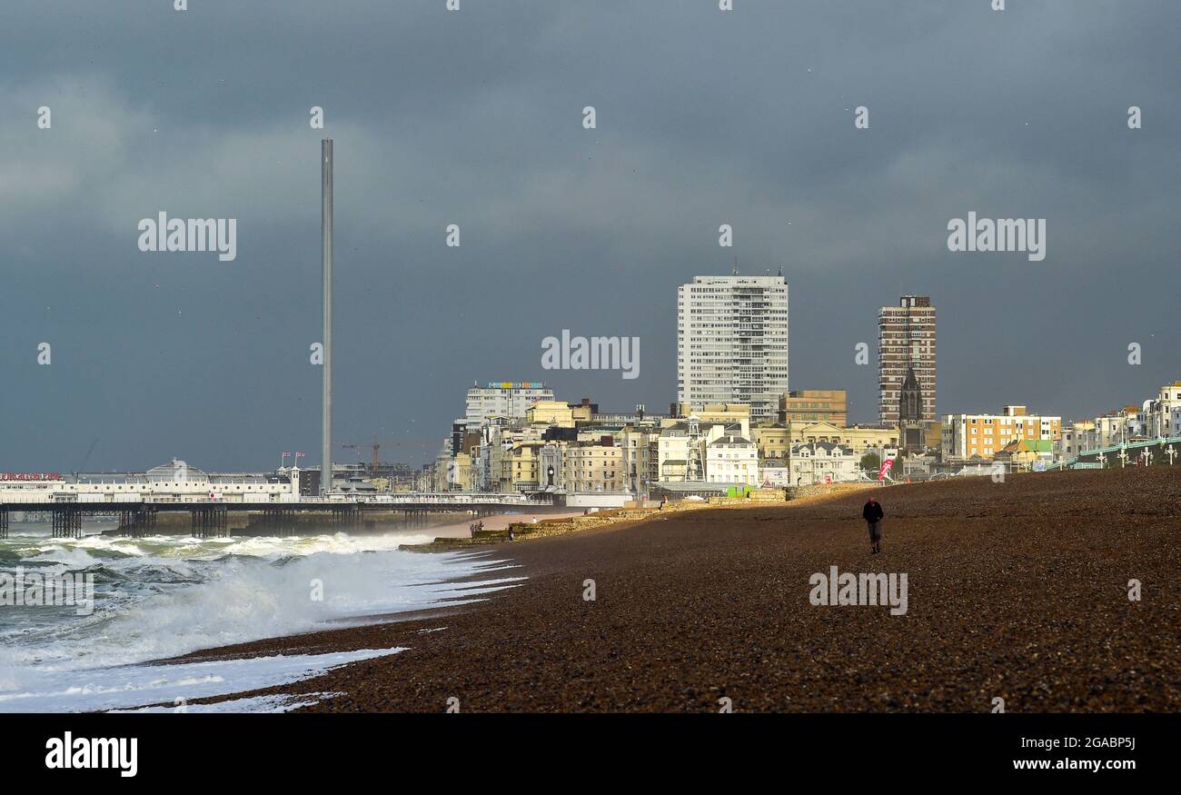 Warm climate holiday lights hi-res stock photography and images - Alamy