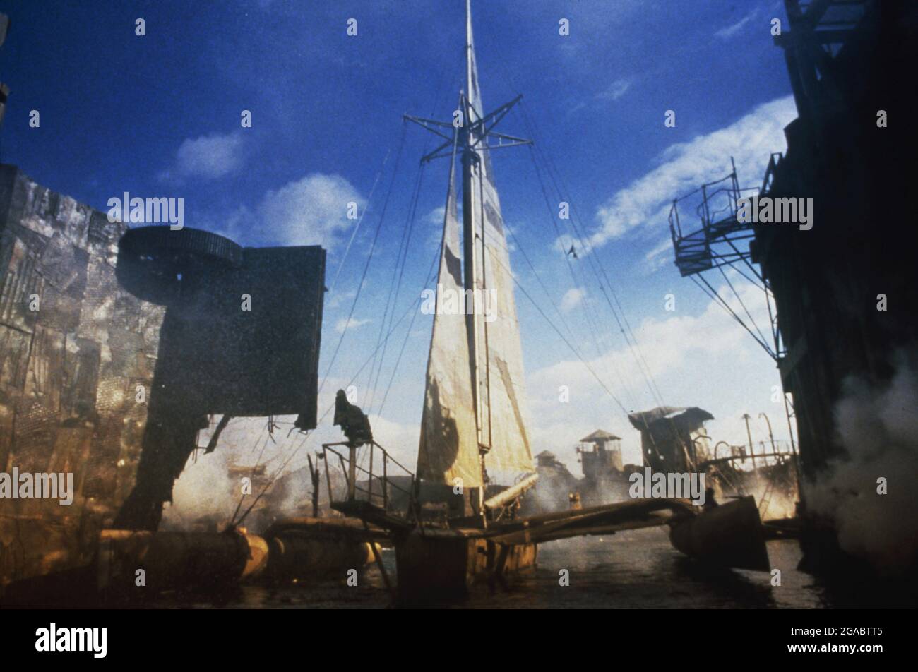 Waterworld Year : 1995 USA Director : Kevin Reynolds Stock Photo - Alamy