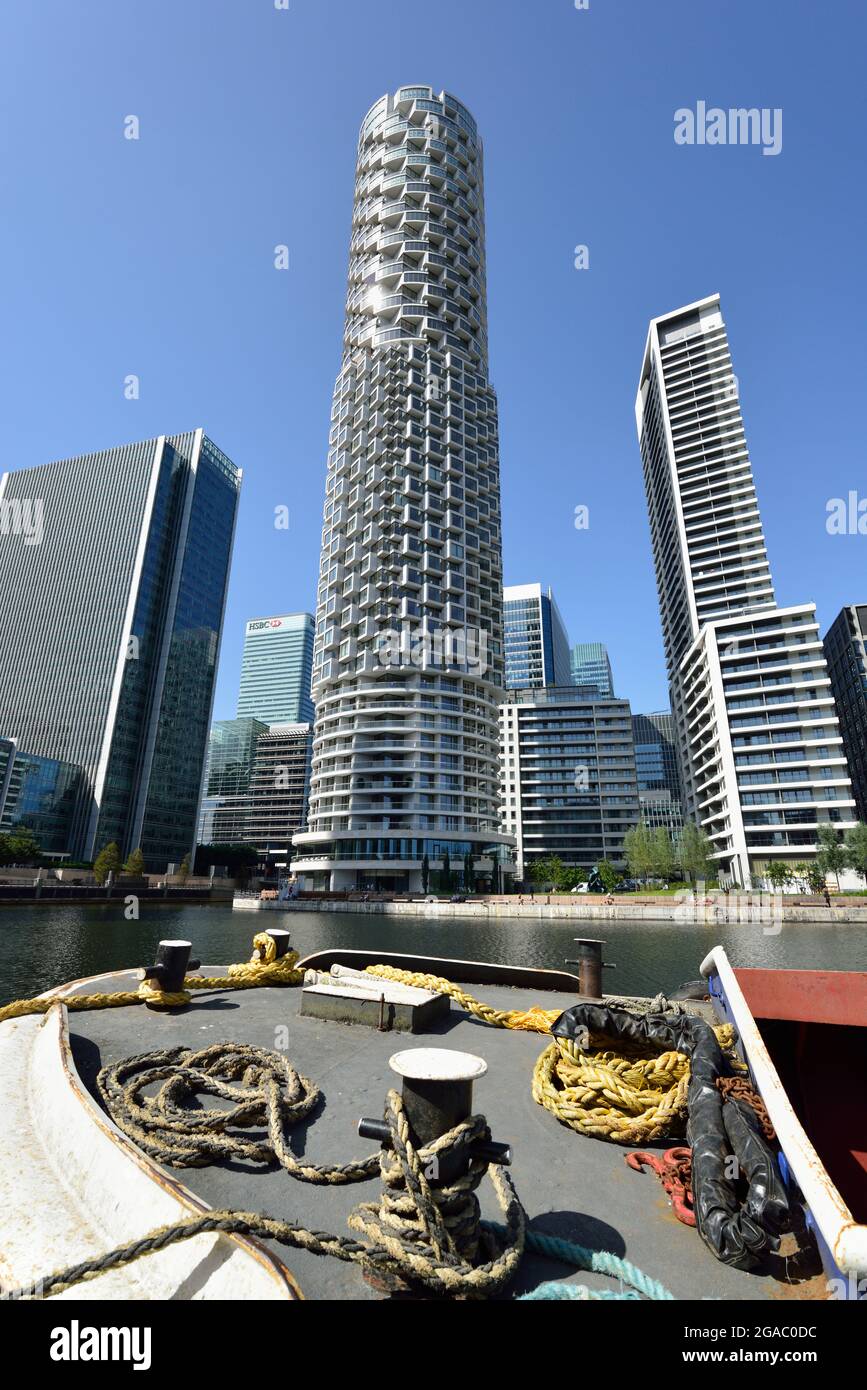 Wood Wharf residential development, Canary Wharf estate, docklands ...