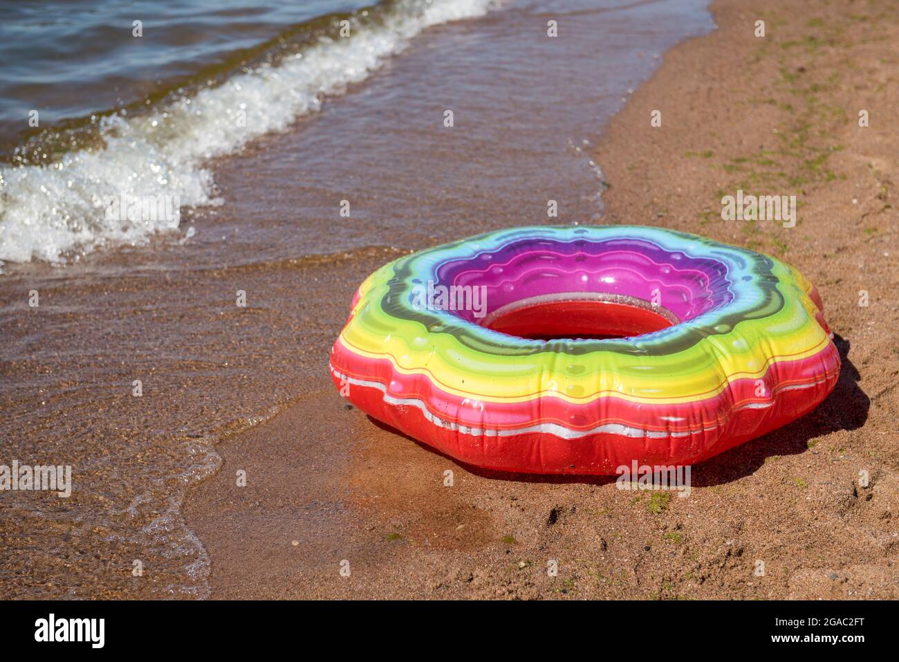 Empty beach inflatable floating hi-res stock photography and images - Alamy