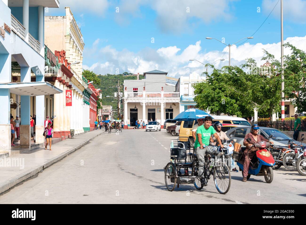Cuban people's lifestyle in Calixto Garcia Parque, Holguin, Cuba, 2016 ...