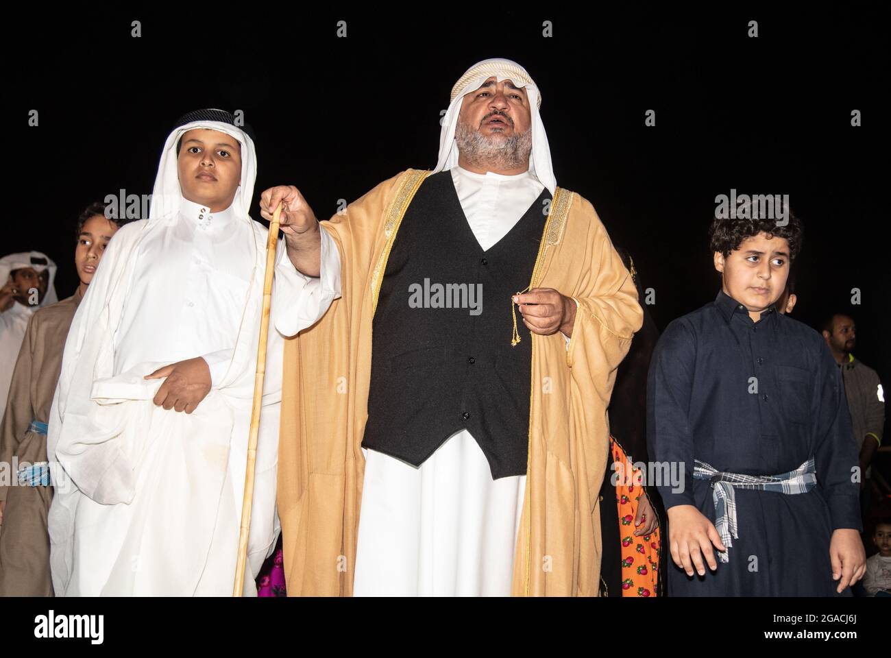 TRADITIONELL ARABIC TEACHER- QATAR Stock Photo - Alamy