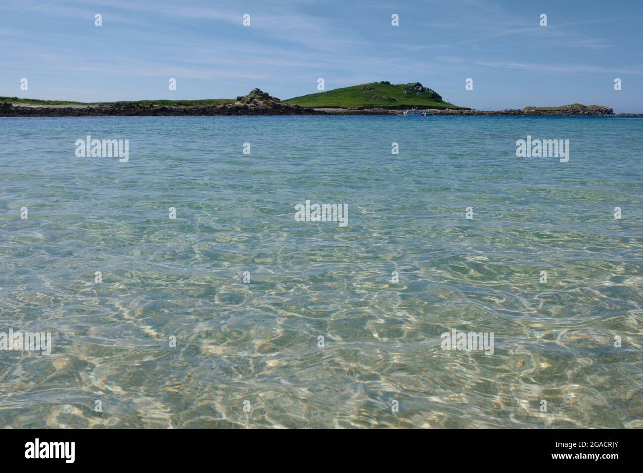 Teän island viewed from Lower Town beach, St Martin's island, Isles of ...