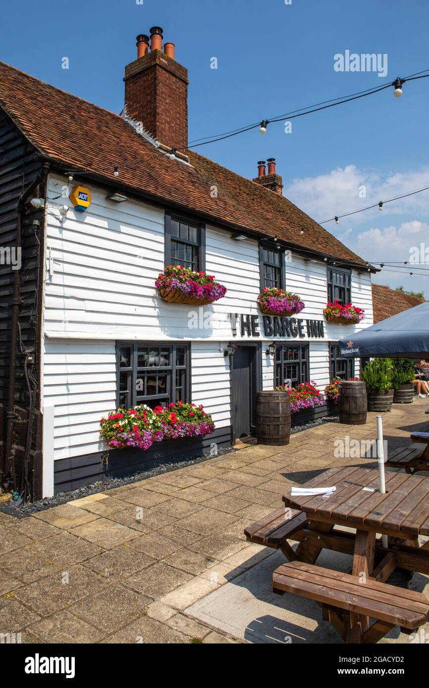 The barge inn hi-res stock photography and images - Alamy