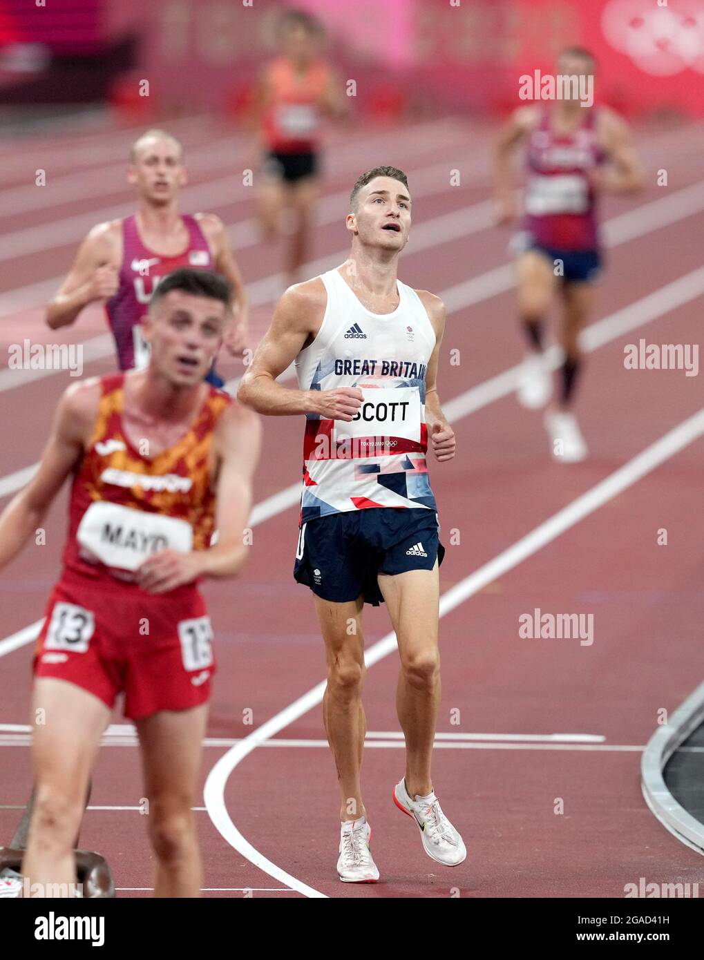 Great Britain's Marc Scott completes the Men's 10,000 metres at Olympic ...