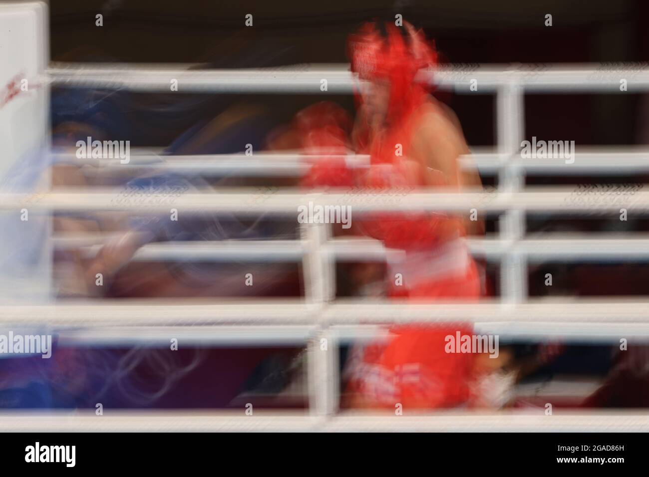 Tokyo, Japan. 30th July, 2021. BOXING MUM ADVANCES: Olympic women's ...