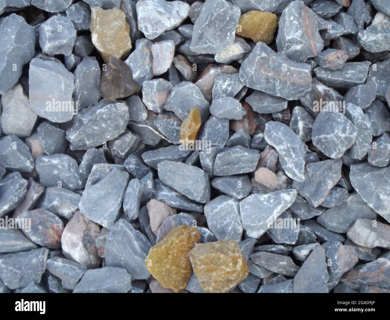 rocks gravel sand shell beach Stock Photo - Alamy