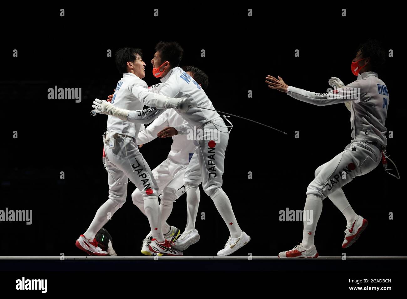 Fencing mens epee hi-res stock photography and images - Alamy