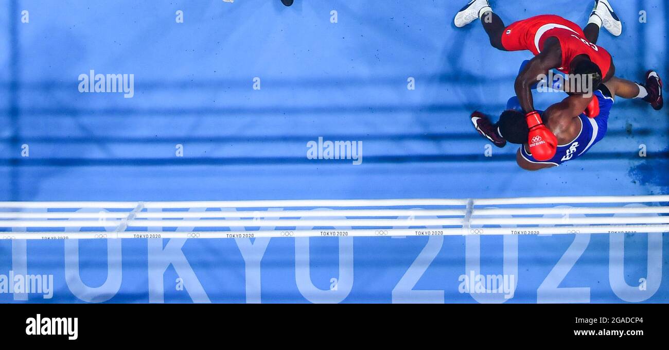 Tokyo, Japan. 30th July, 2021. Julio la Cruz (top) of Cuba competes ...