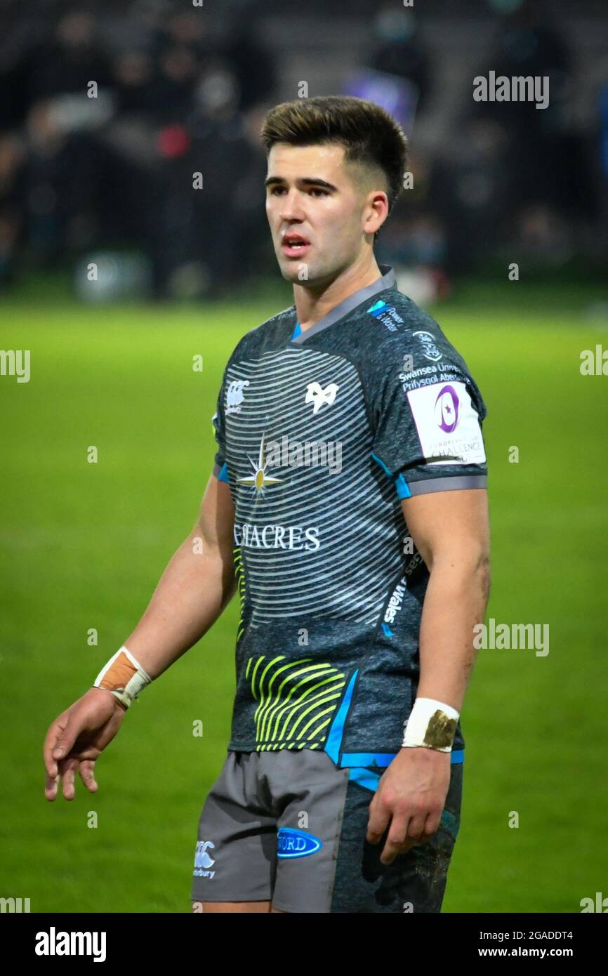 2020 world cup stadium hi-res stock photography and images - Alamy