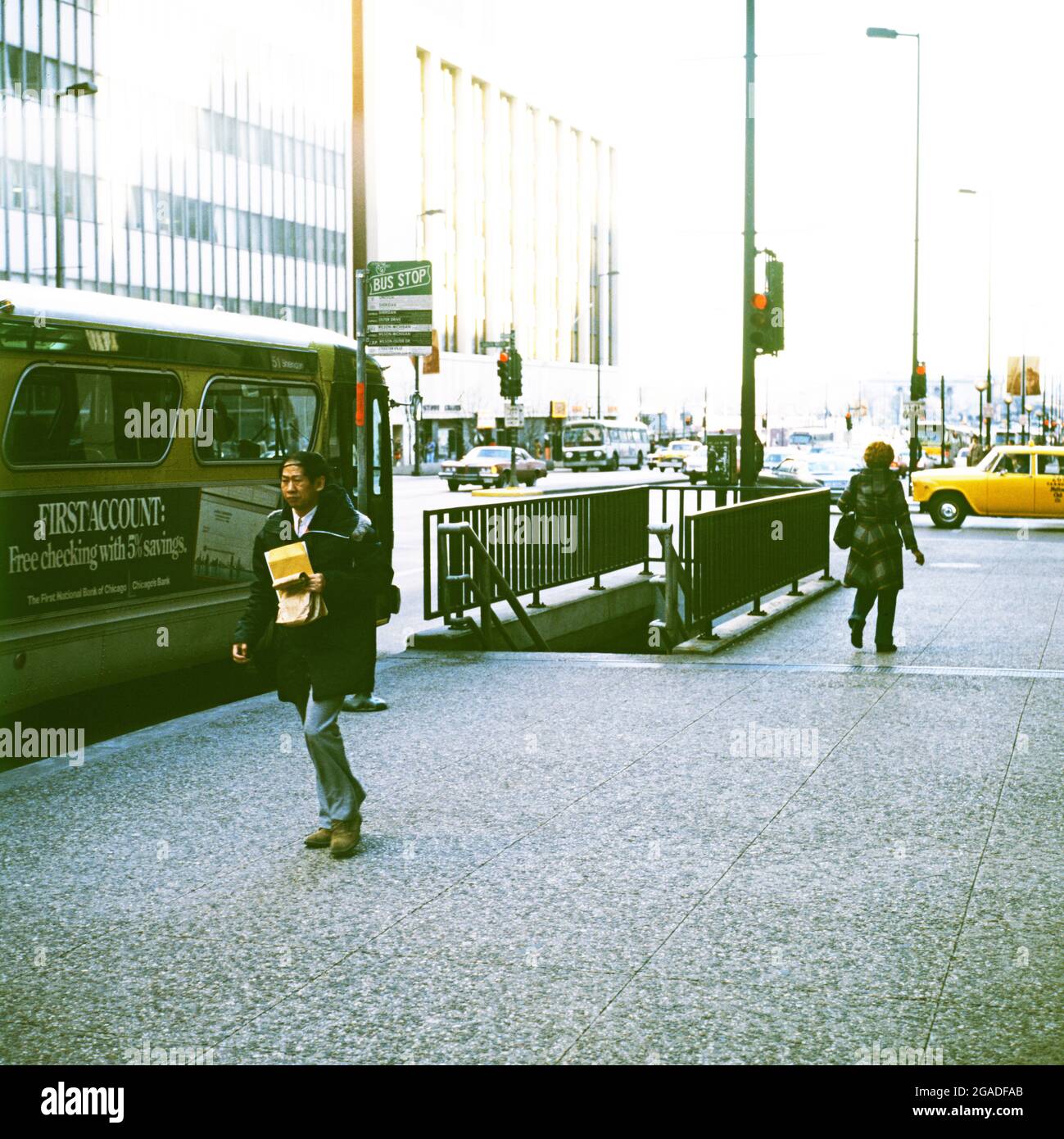 Chicago street scene 1970s hi-res stock photography and images - Alamy