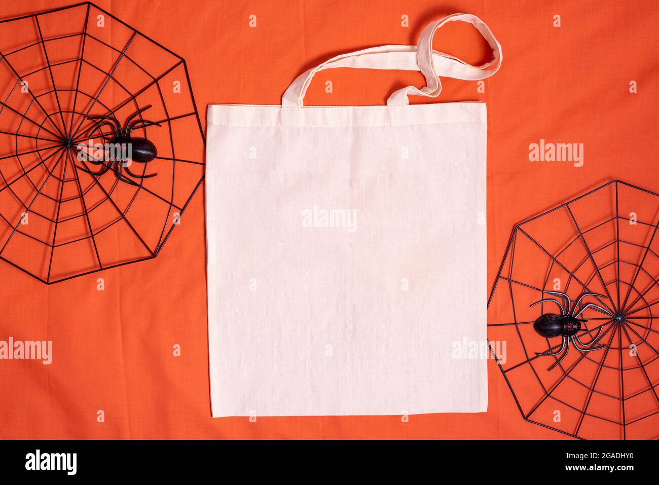 Fabric bag eco symbol hi-res stock photography and images - Alamy