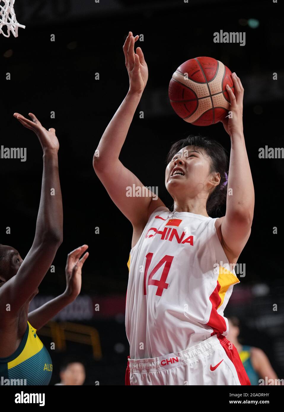 Saitama, Japan. 30th July, 2021. Li Yueru (R) of China shoots during ...